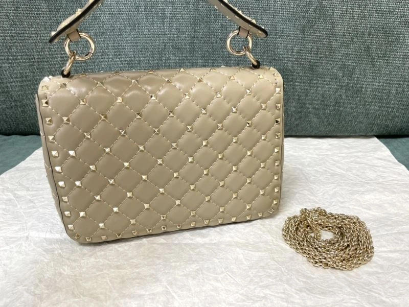 Accurate model Valentino Satchel Bags