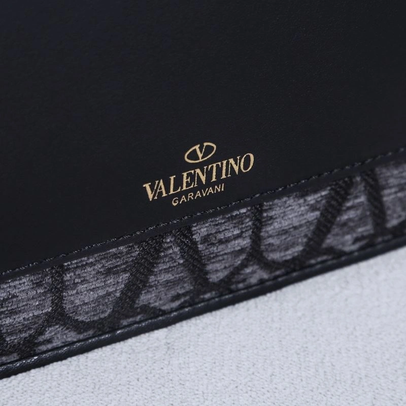 High accuracy Valentino Satchel Bags