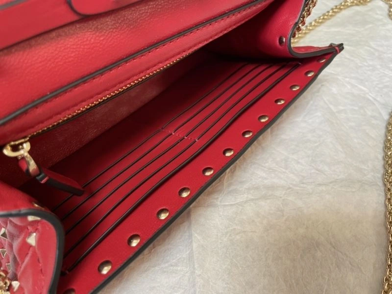 Accurate model Valentino Satchel Bags