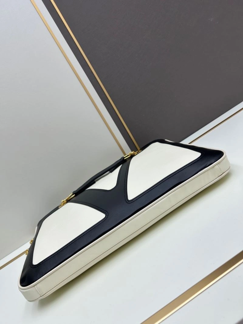 Accurate model Valentino Satchel Bags