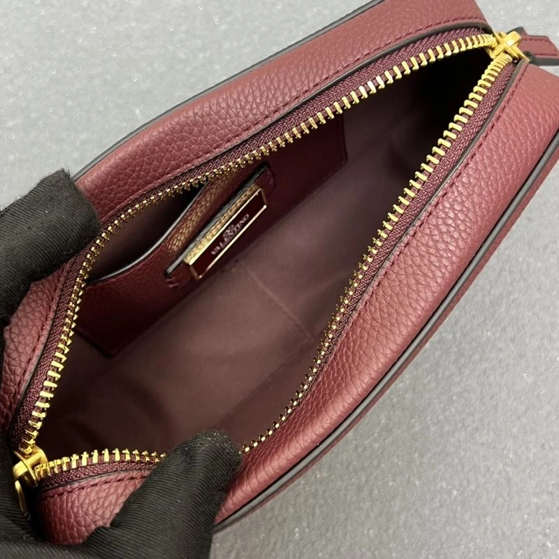 Accurate model Valentino Satchel Bags
