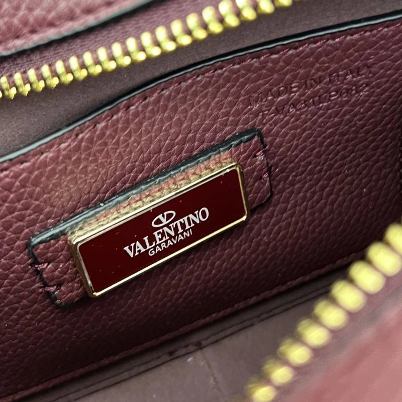 Accurate model Valentino Satchel Bags