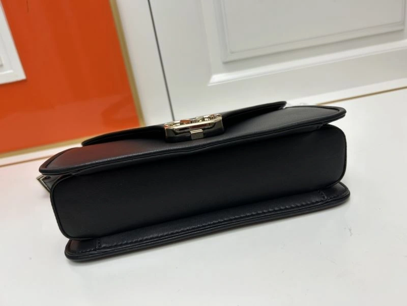 Value-priced Valentino Satchel Bags