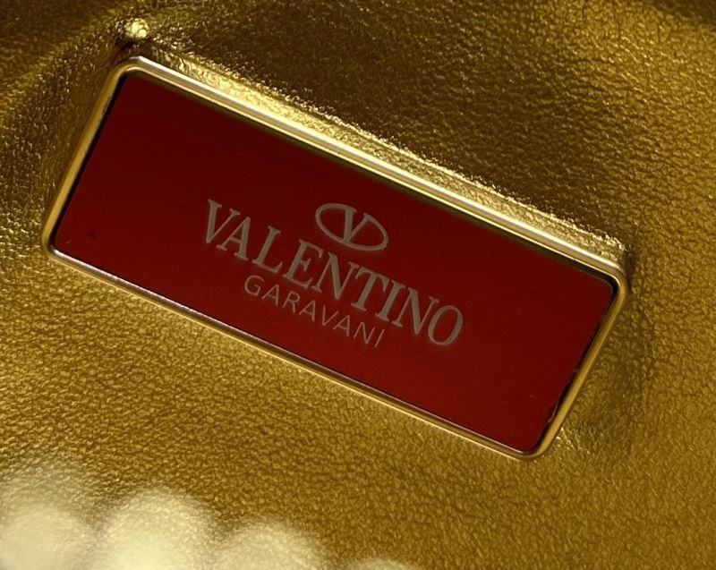 Accurate model Valentino Satchel Bags
