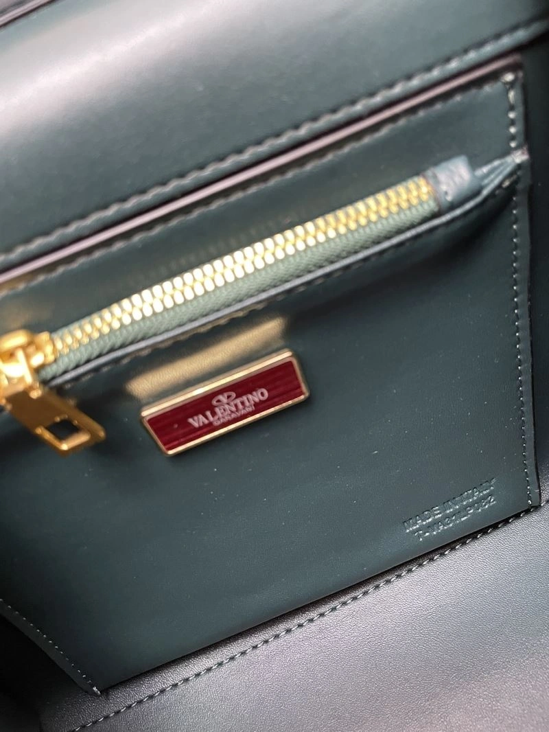 Accurate model Valentino Satchel Bags