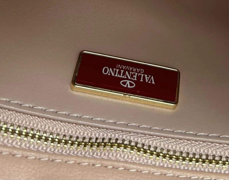 Bargain Valentino Satchel Bags