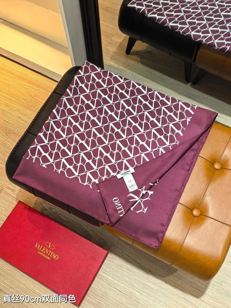 1:1 copy Valentino Scarf