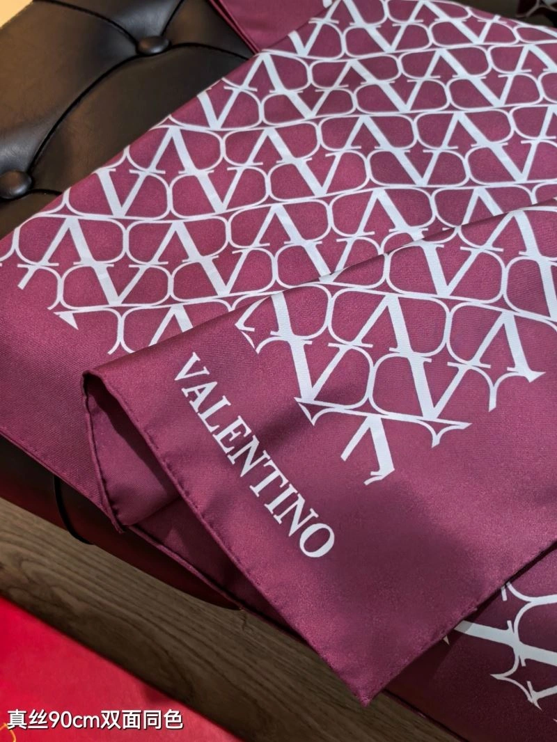 1:1 copy Valentino Scarf