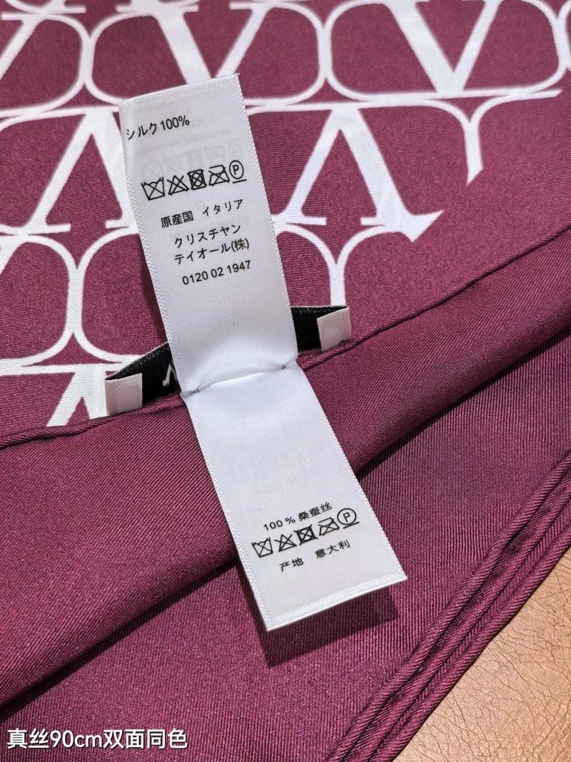 1:1 copy Valentino Scarf