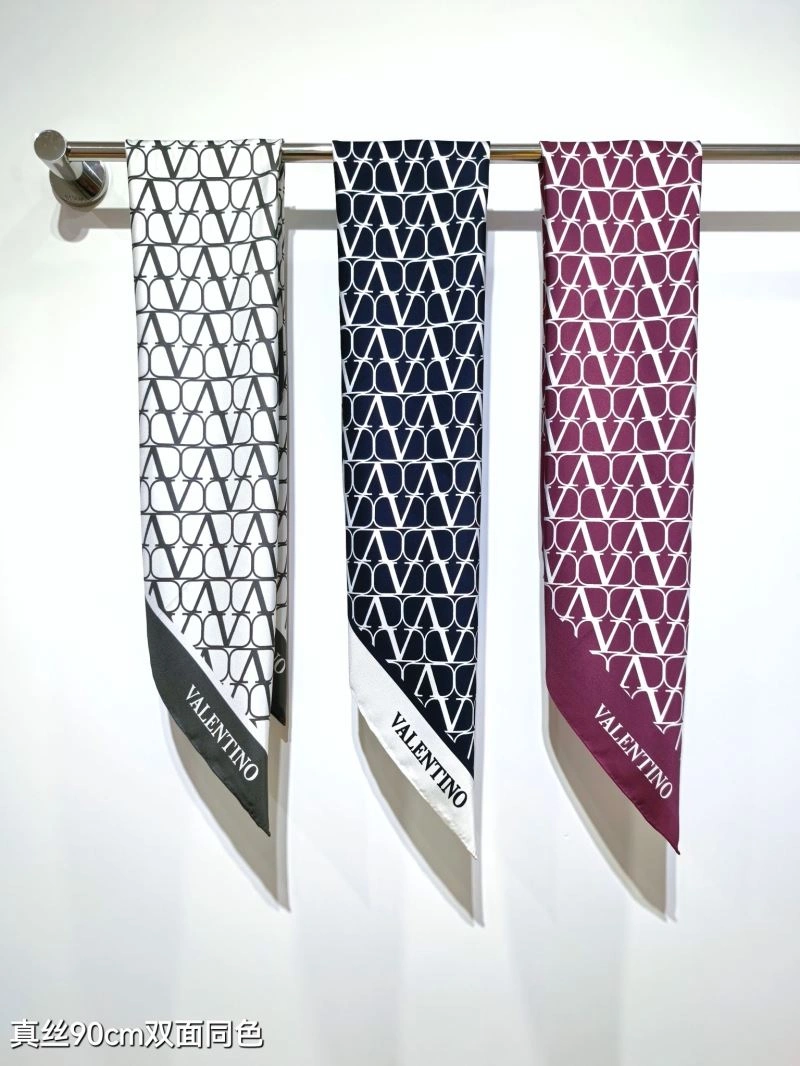 1:1 copy Valentino Scarf
