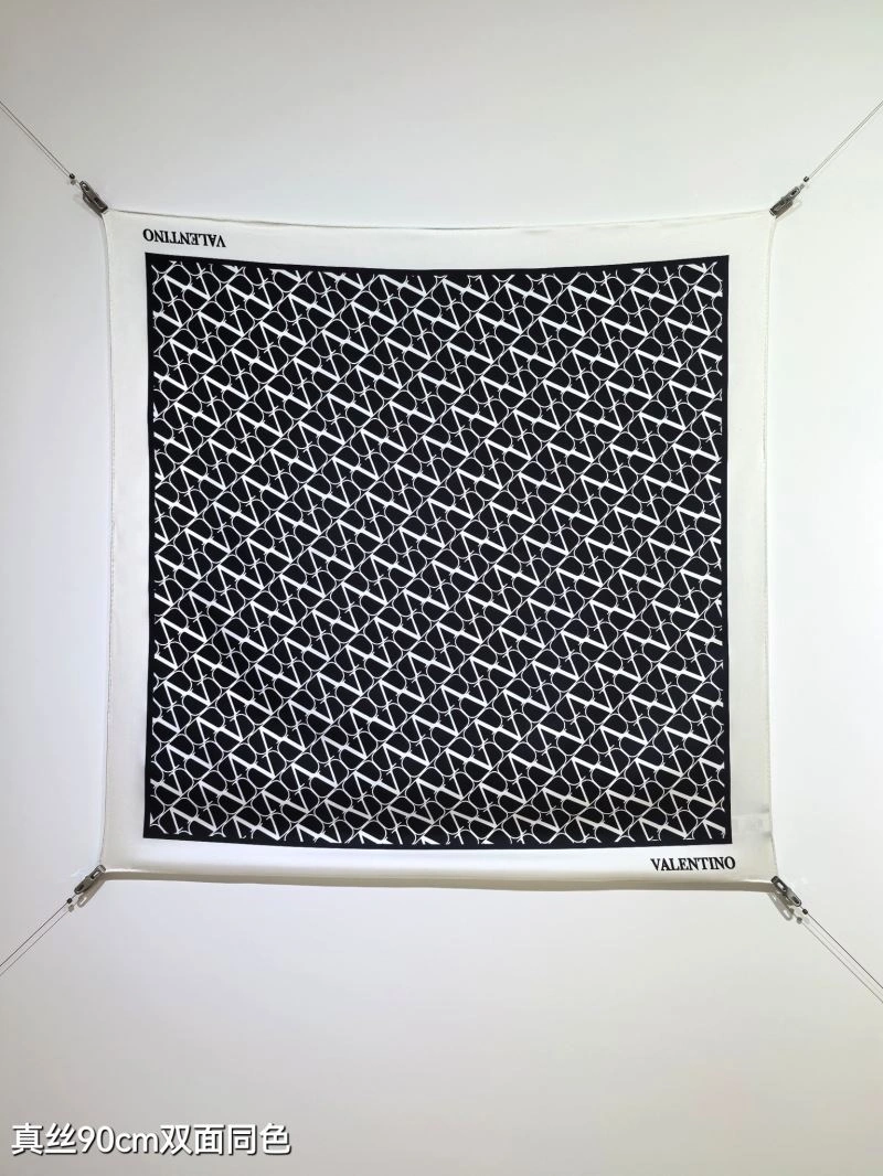 Valentino Scarf