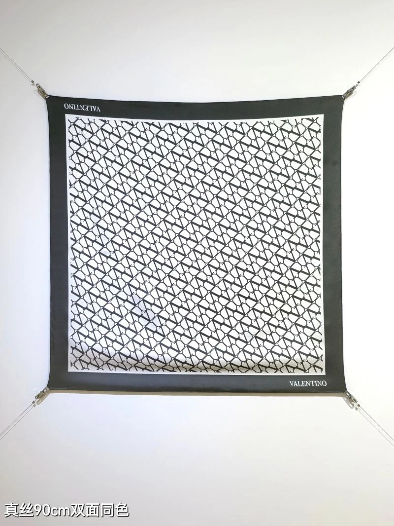 Valentino Scarf