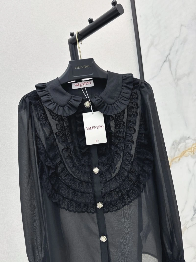 Accurate model Valentino Shirts