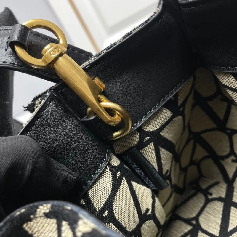 Brand-original Valentino Shopping Bags