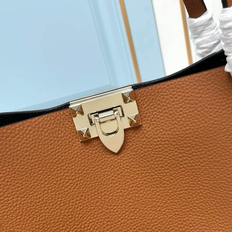 High fidelity Valentino Shopping Bags