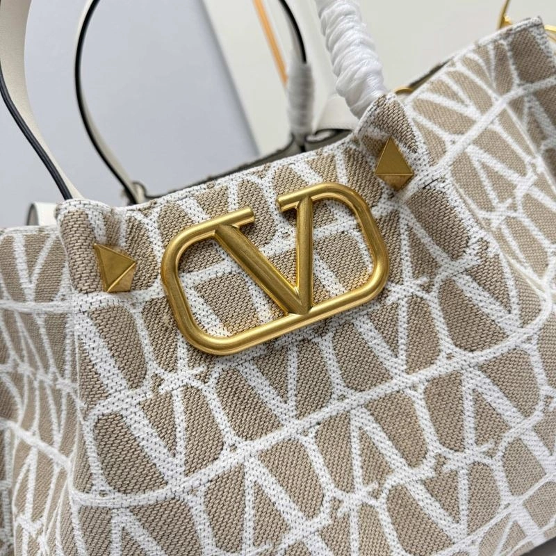 Legit Valentino Shopping Bags