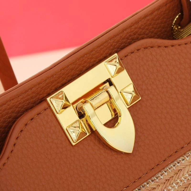 Accurate model Valentino Shopping Bags