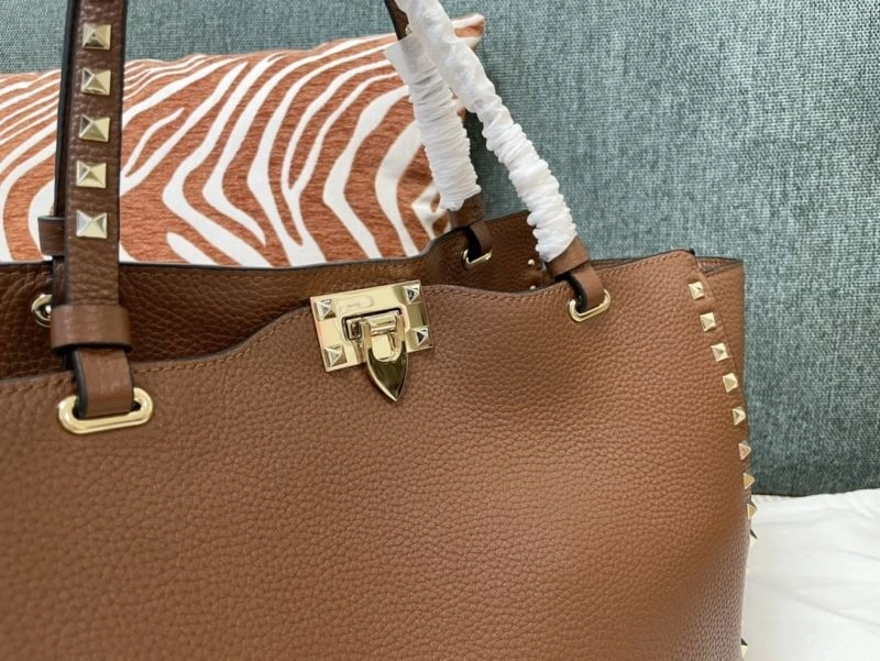 Top match Valentino Shopping Bags