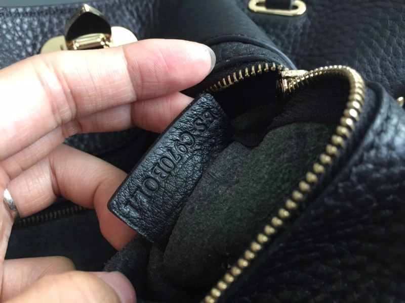 High accuracy Valentino Shopping Bags