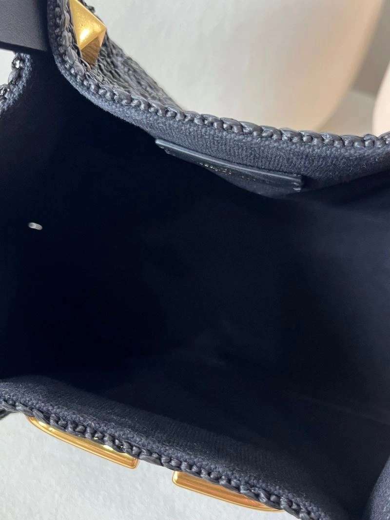 Low-cost Valentino Shopping Bags