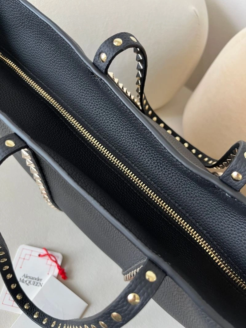 Low-cost Valentino Shopping Bags