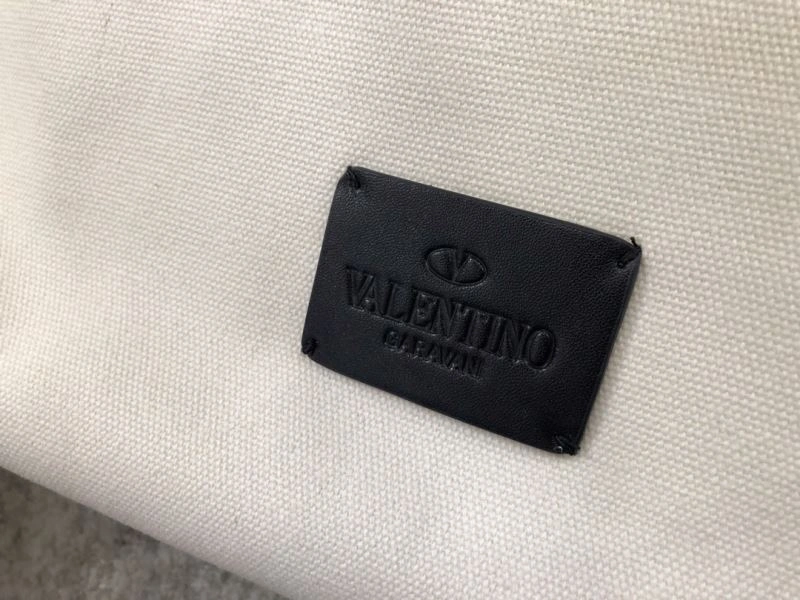 Low-cost Valentino Shopping Bags