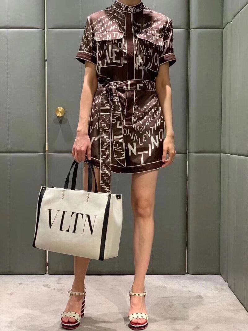 Low-cost Valentino Shopping Bags