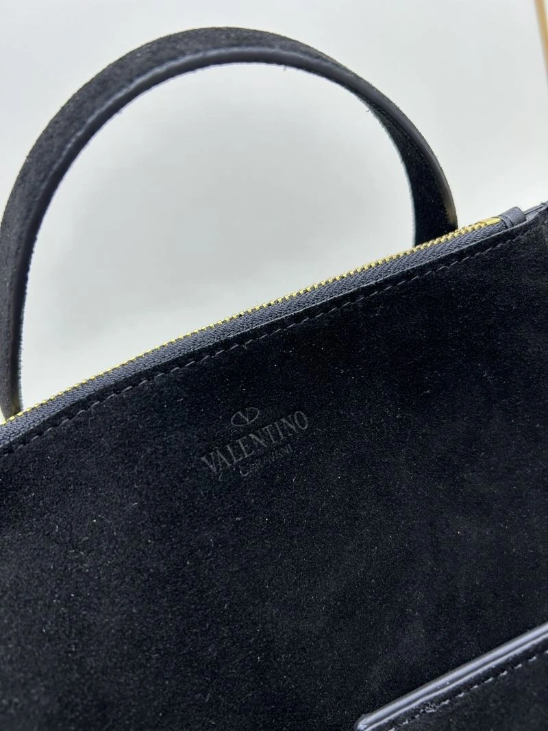 Accurate model Valentino Shopping Bags