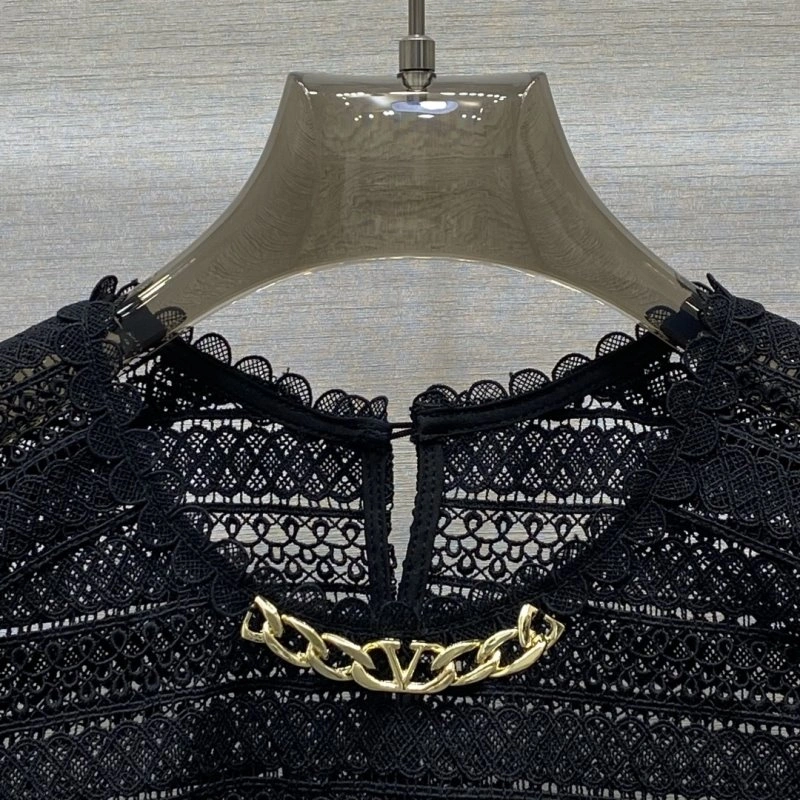 Accurate model Valentino Short Suits