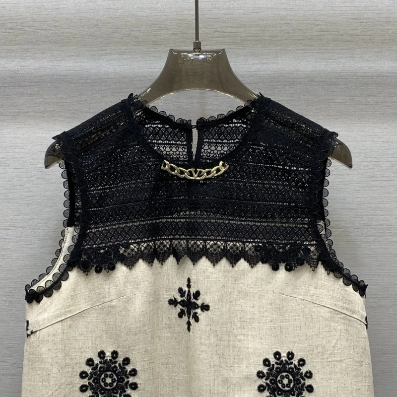 Accurate model Valentino Short Suits