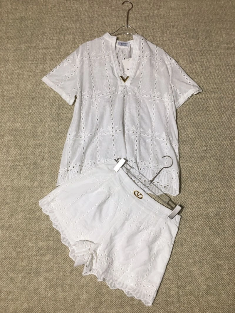 Top mirror Valentino Short Suits
