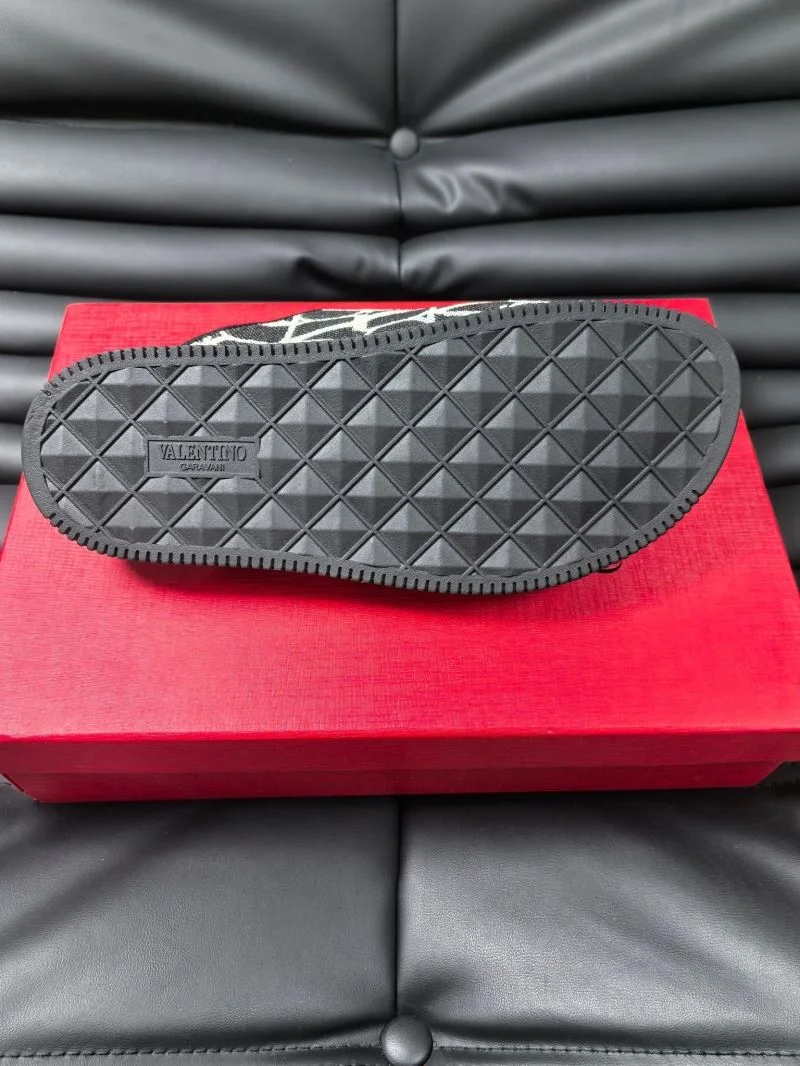 Precise copy Valentino Slippers