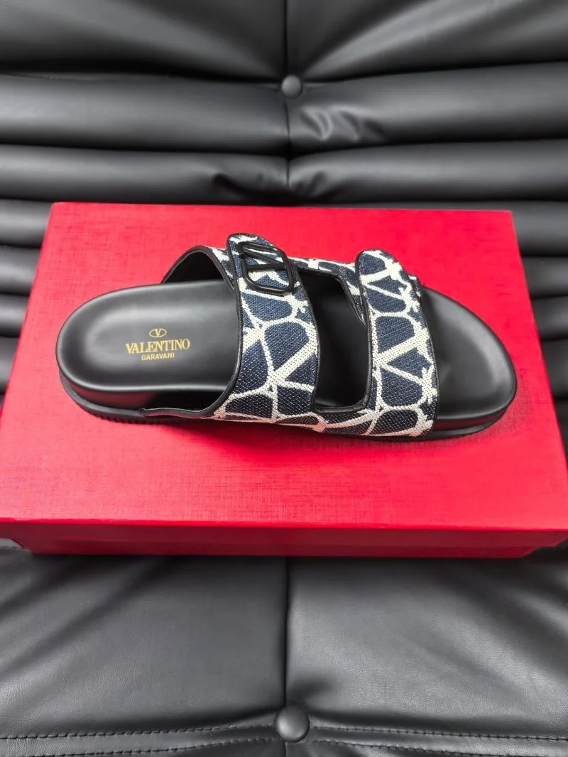 Top match Valentino Slippers