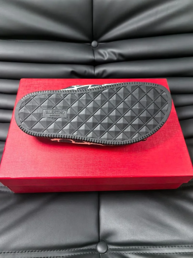Top match Valentino Slippers