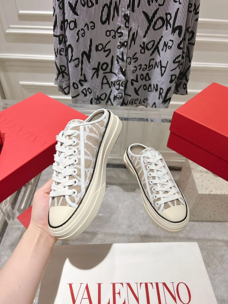 Top mirror Valentino Slippers