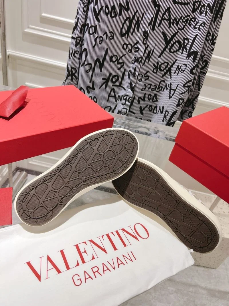 Top mirror Valentino Slippers