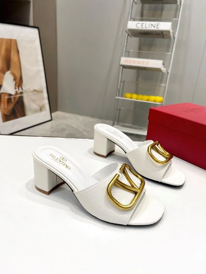 Low-cost Valentino Slippers