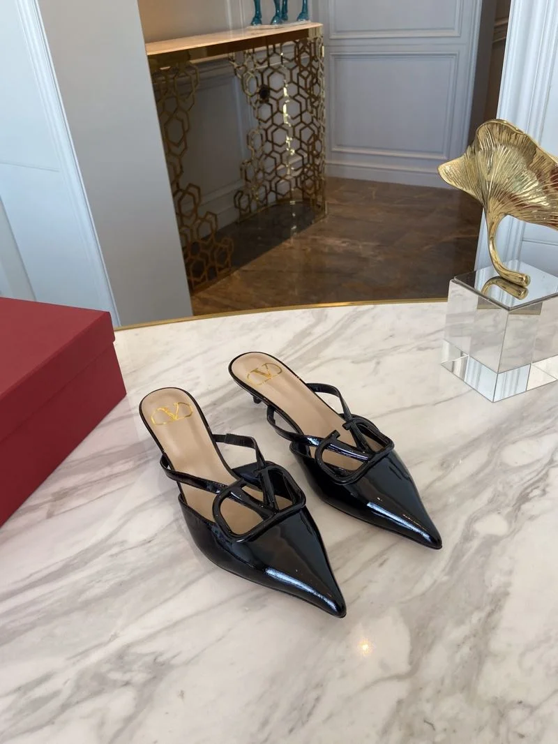 1:1 copy Valentino Slippers