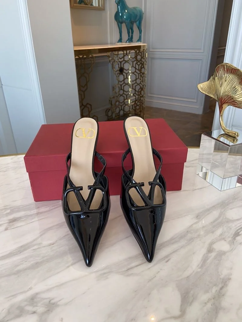 1:1 copy Valentino Slippers