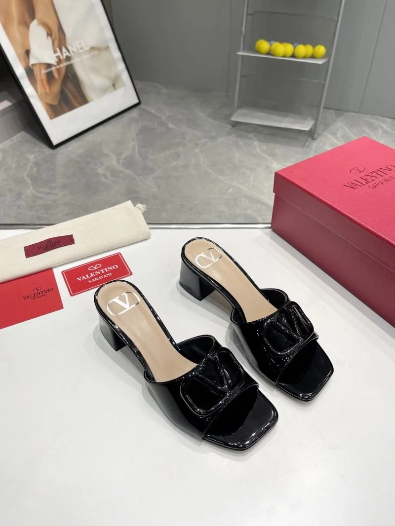 Top mirror Valentino Slippers