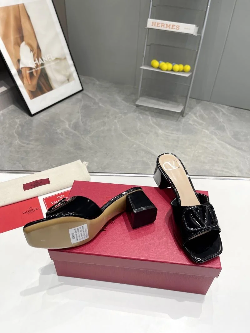 Top mirror Valentino Slippers