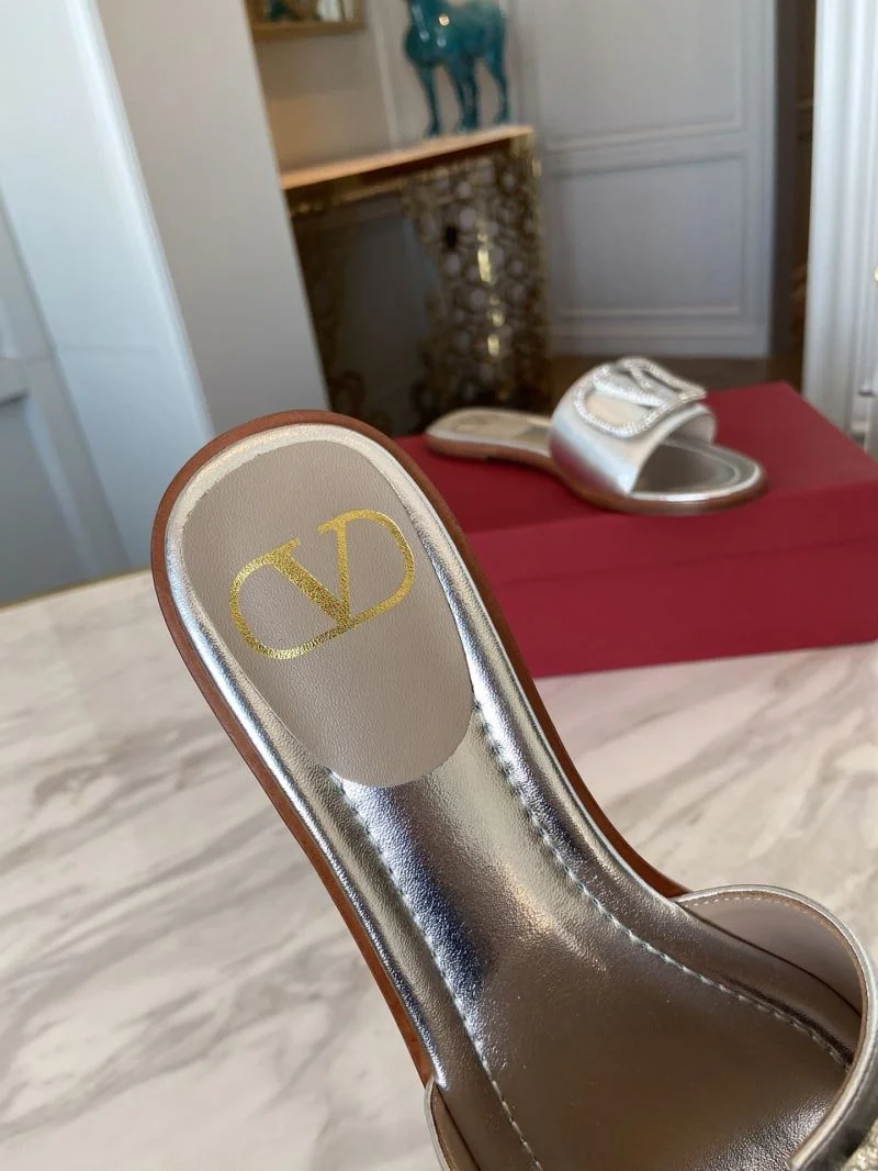Brand-original Valentino Slippers