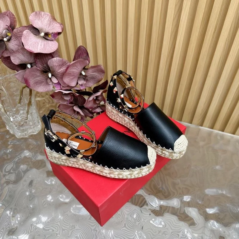 Value-priced Valentino Slippers