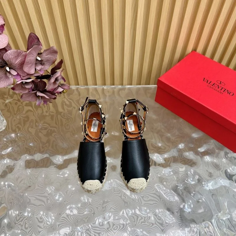 Value-priced Valentino Slippers