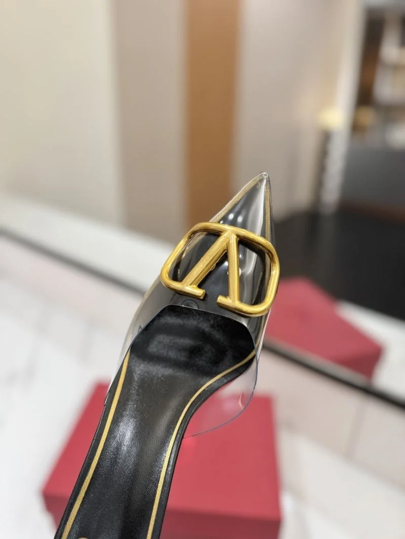 Low-cost Valentino Slippers