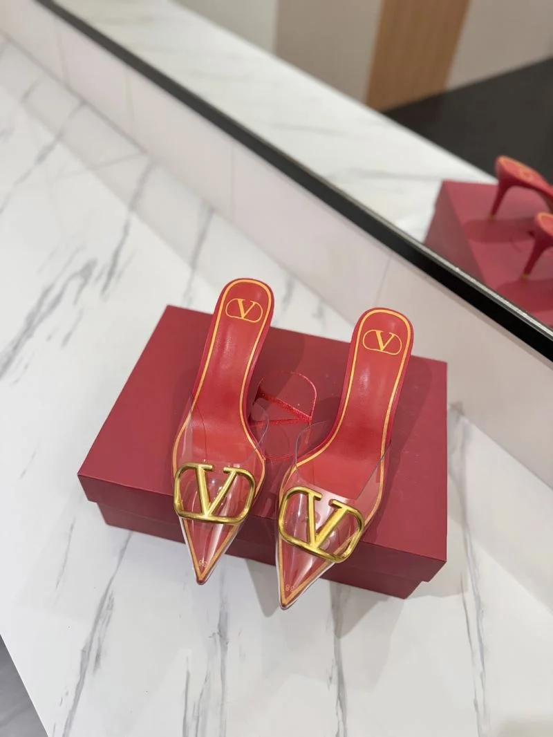 Low-cost Valentino Slippers