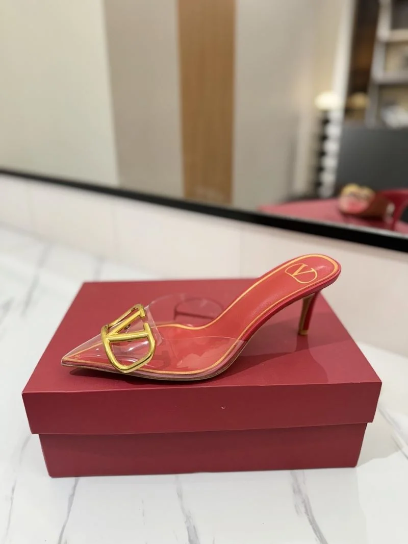 Low-cost Valentino Slippers