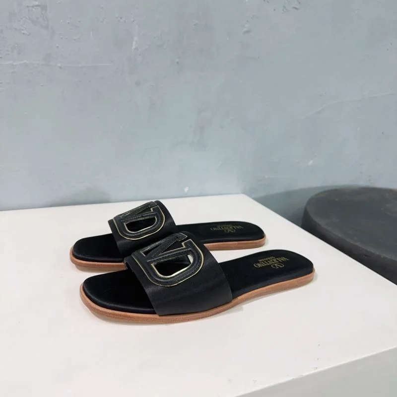 Mirror quality Valentino Slippers