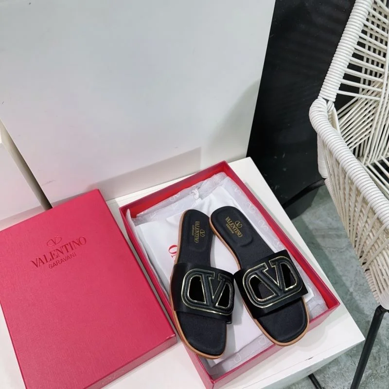 Mirror quality Valentino Slippers