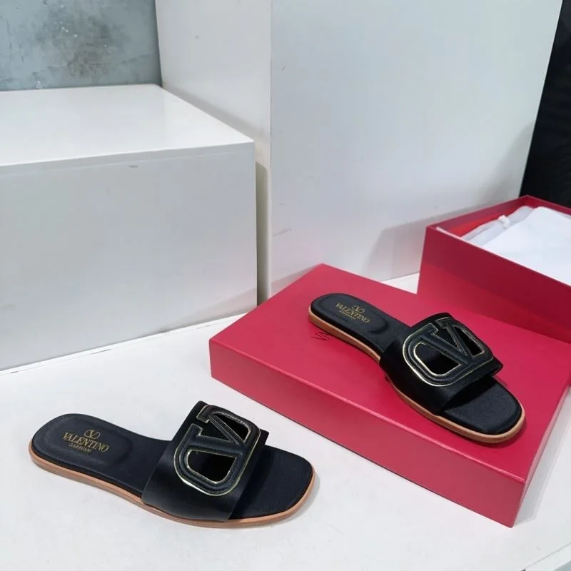 Mirror quality Valentino Slippers